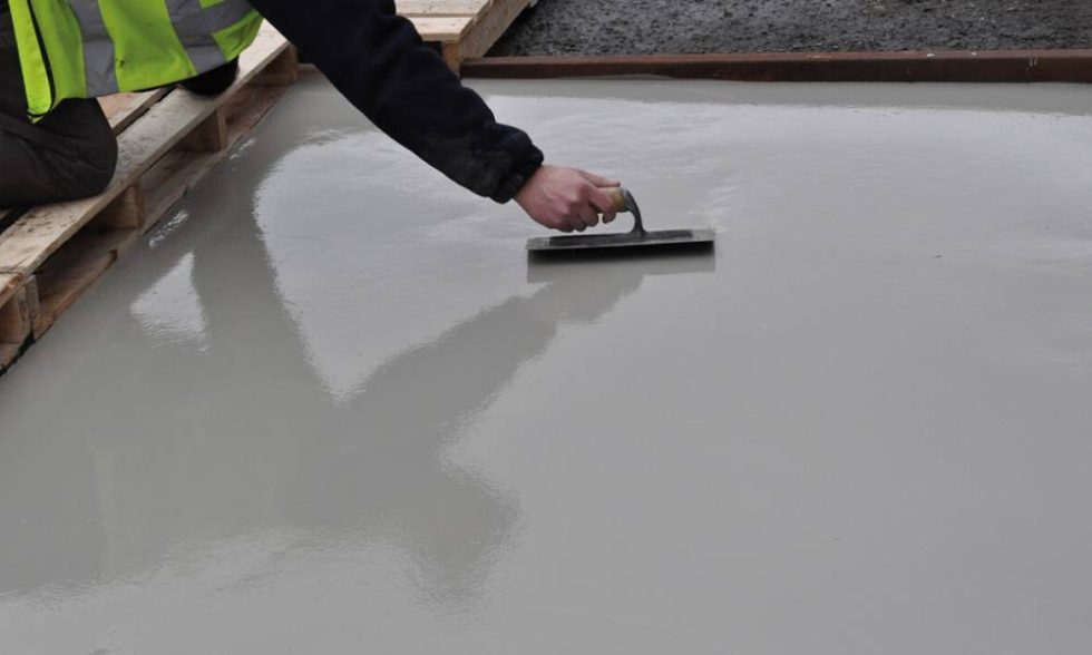 How to Screed a Floor? A Comprehensive Guide